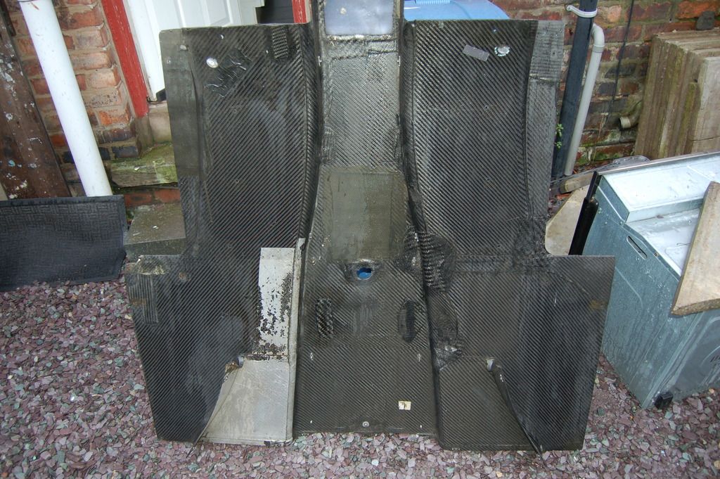 Universal Carbon Fibre Rear Diffusers ex Formula Renault | Driftworks Forum