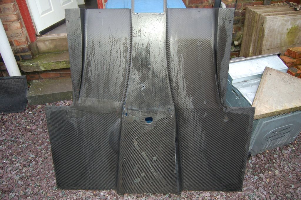 Universal Carbon Fibre Rear Diffusers ex Formula Renault | Driftworks Forum